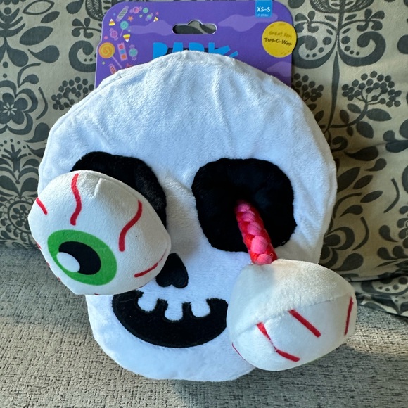 Bark | Dog | Plush Skull Toy With Detachable Eyes White And Black By ...